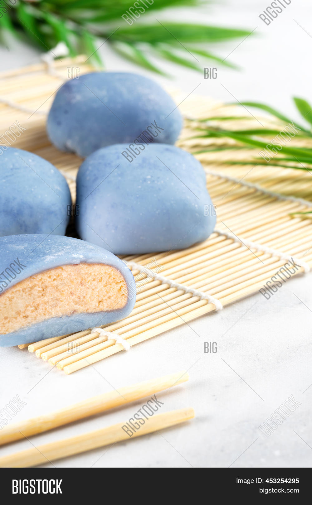 Japanese Rice Cake Image & Photo (Free Trial) | Bigstock