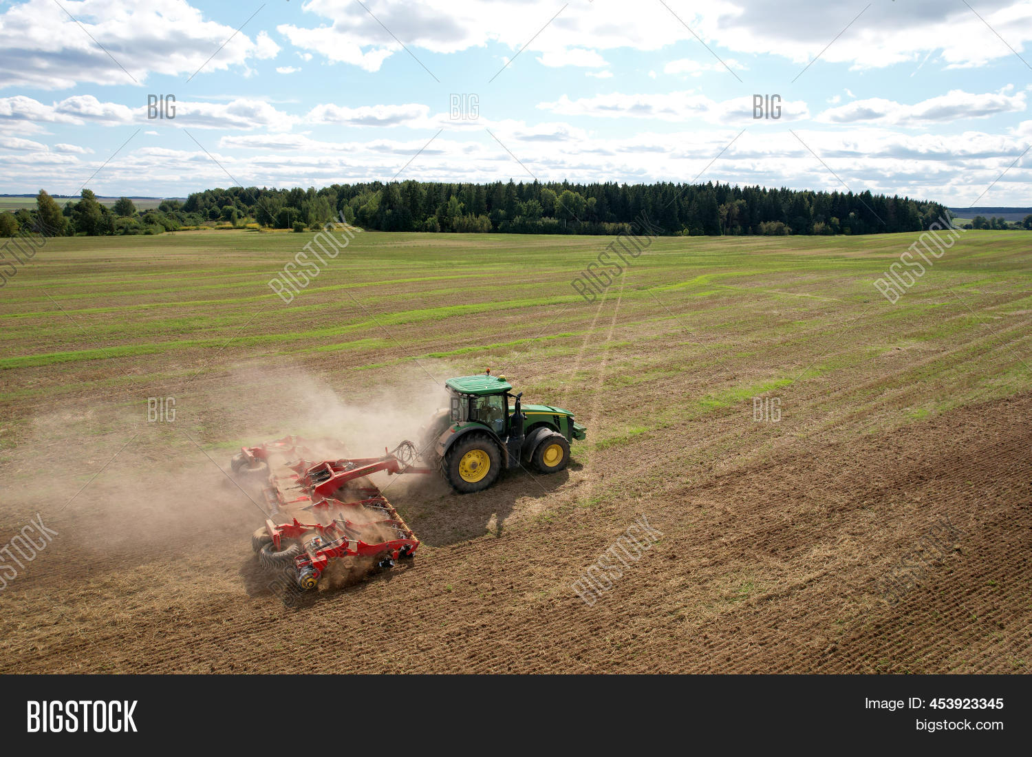John Deere Tractor Image & Photo (Free Trial) | Bigstock