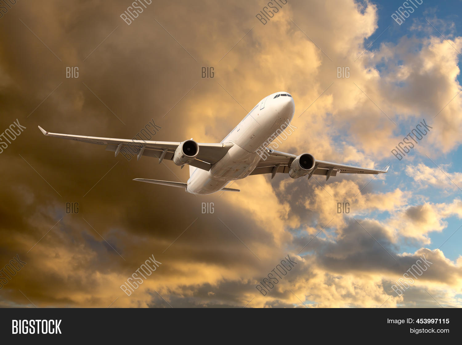 Civil Passenger Plane Image & Photo (Free Trial) | Bigstock