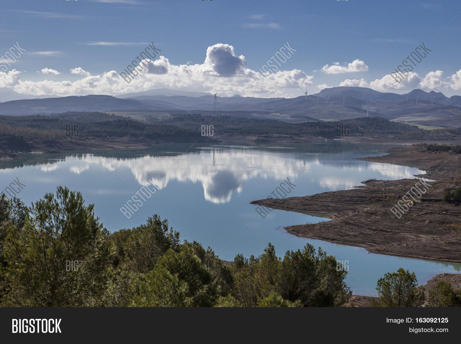 El Chorro Reservoir Image & Photo (Free Trial) | Bigstock