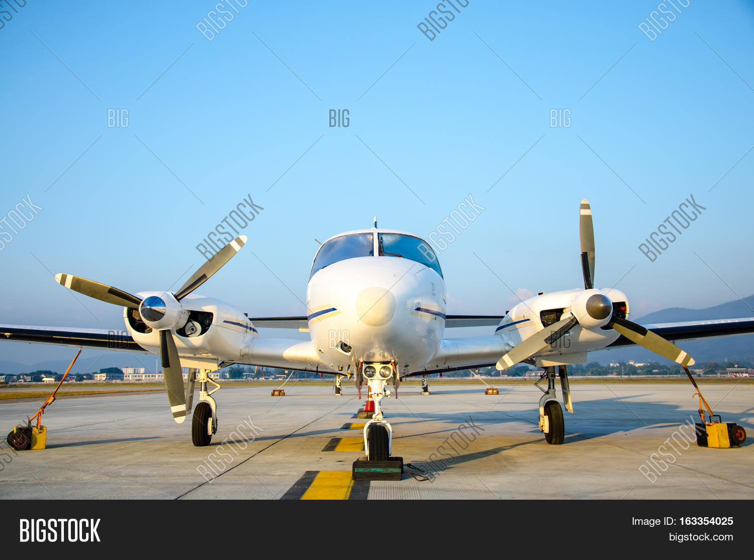 Close Front Small Image & Photo (Free Trial) | Bigstock