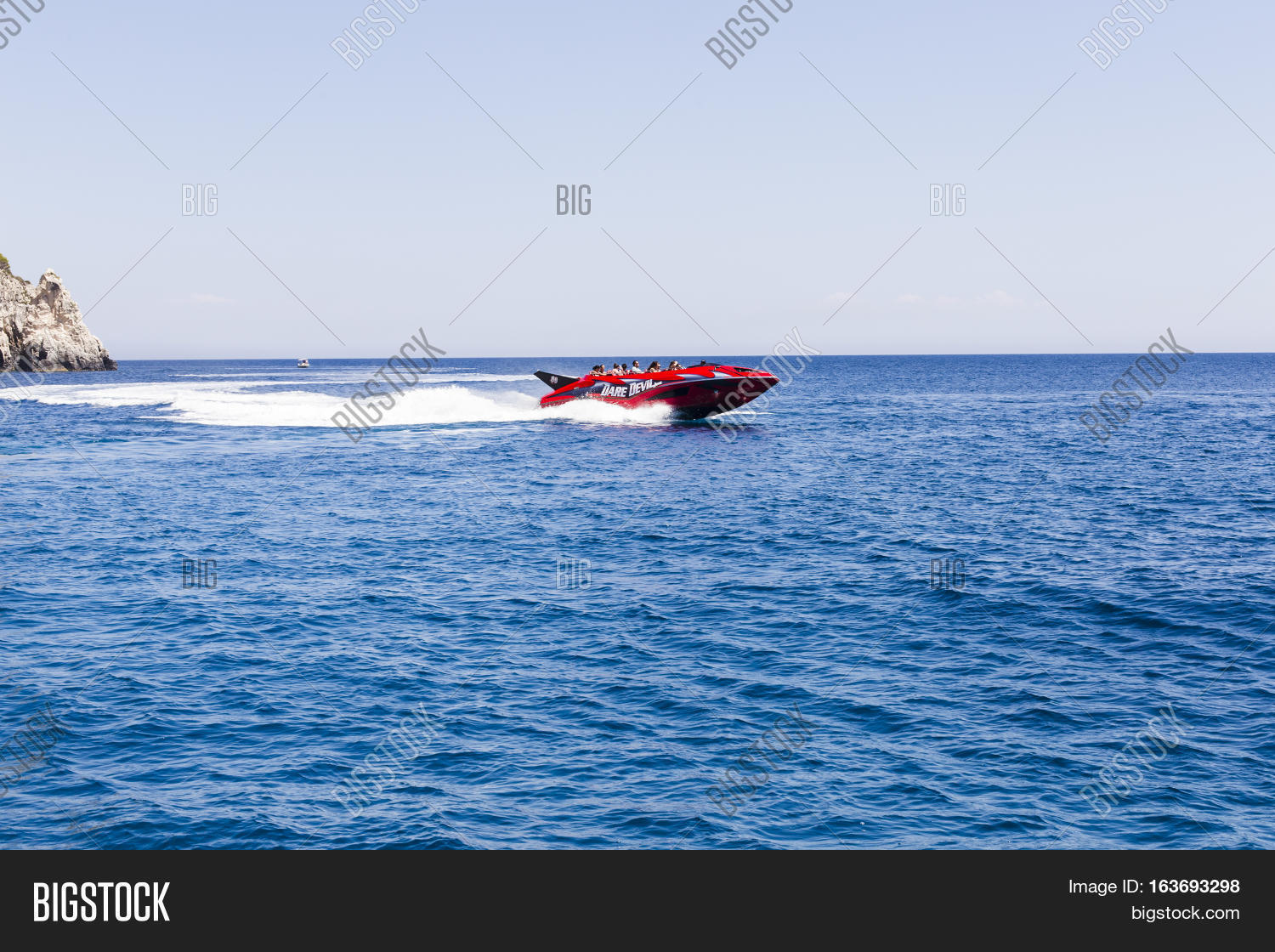 High-speed Boat Ride Image & Photo (Free Trial) | Bigstock
