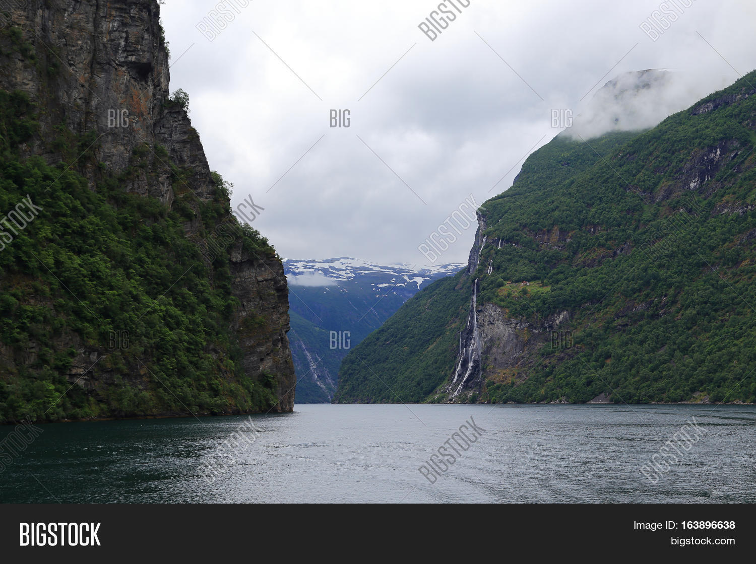This View On Image & Photo (Free Trial) | Bigstock