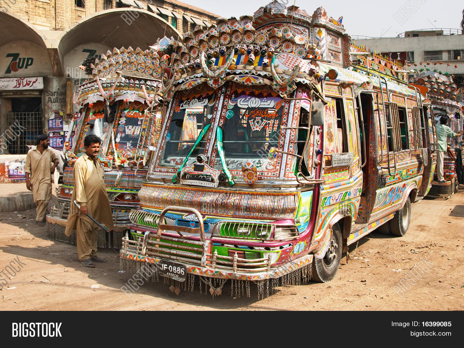 Pakistani Local Buses Image & Photo (Free Trial) | Bigstock