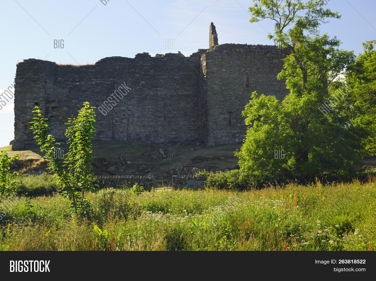 Castle Sween Ruined Image & Photo (Free Trial) | Bigstock