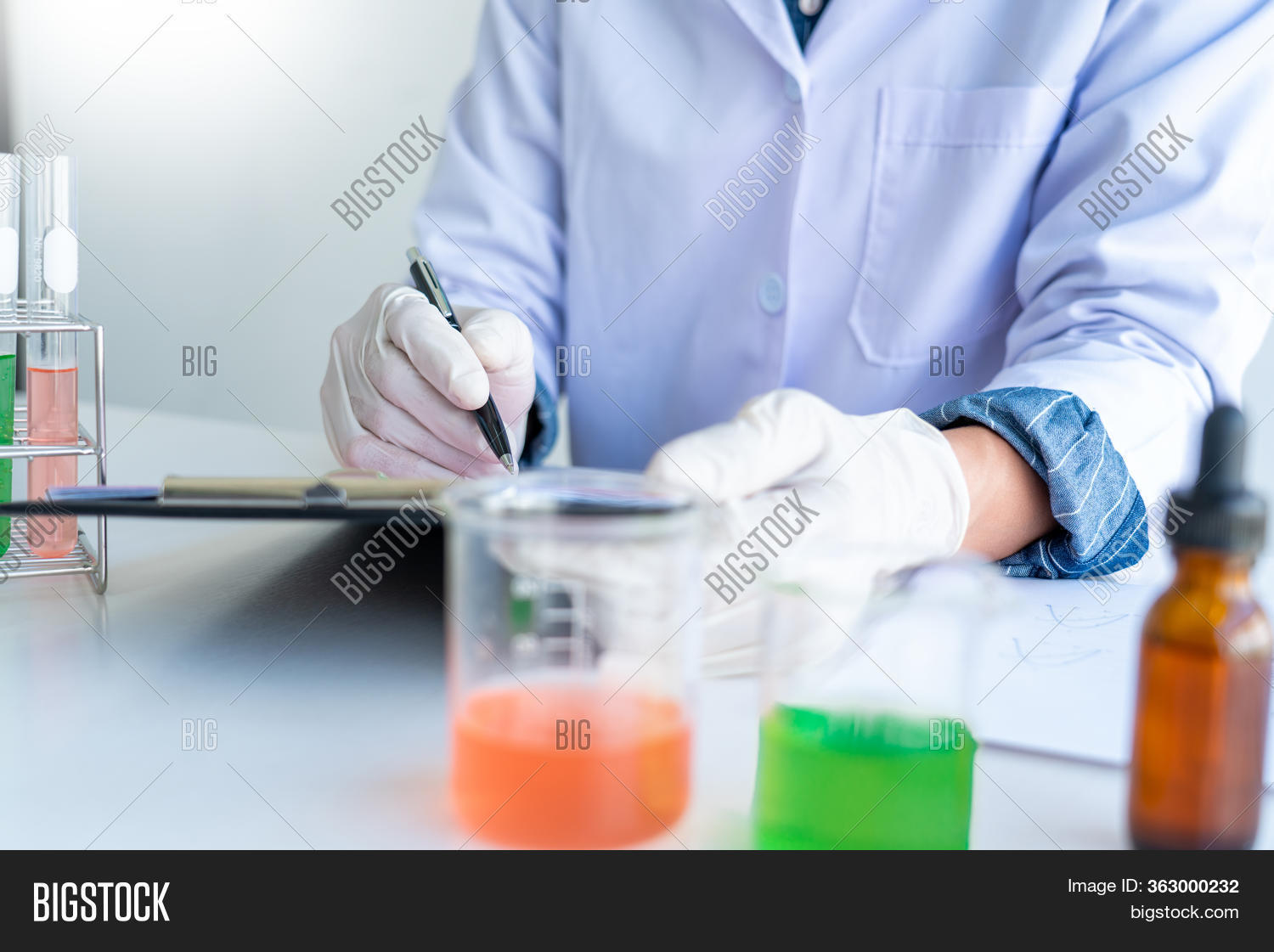 Scientist Wear Lab Image & Photo (Free Trial) | Bigstock