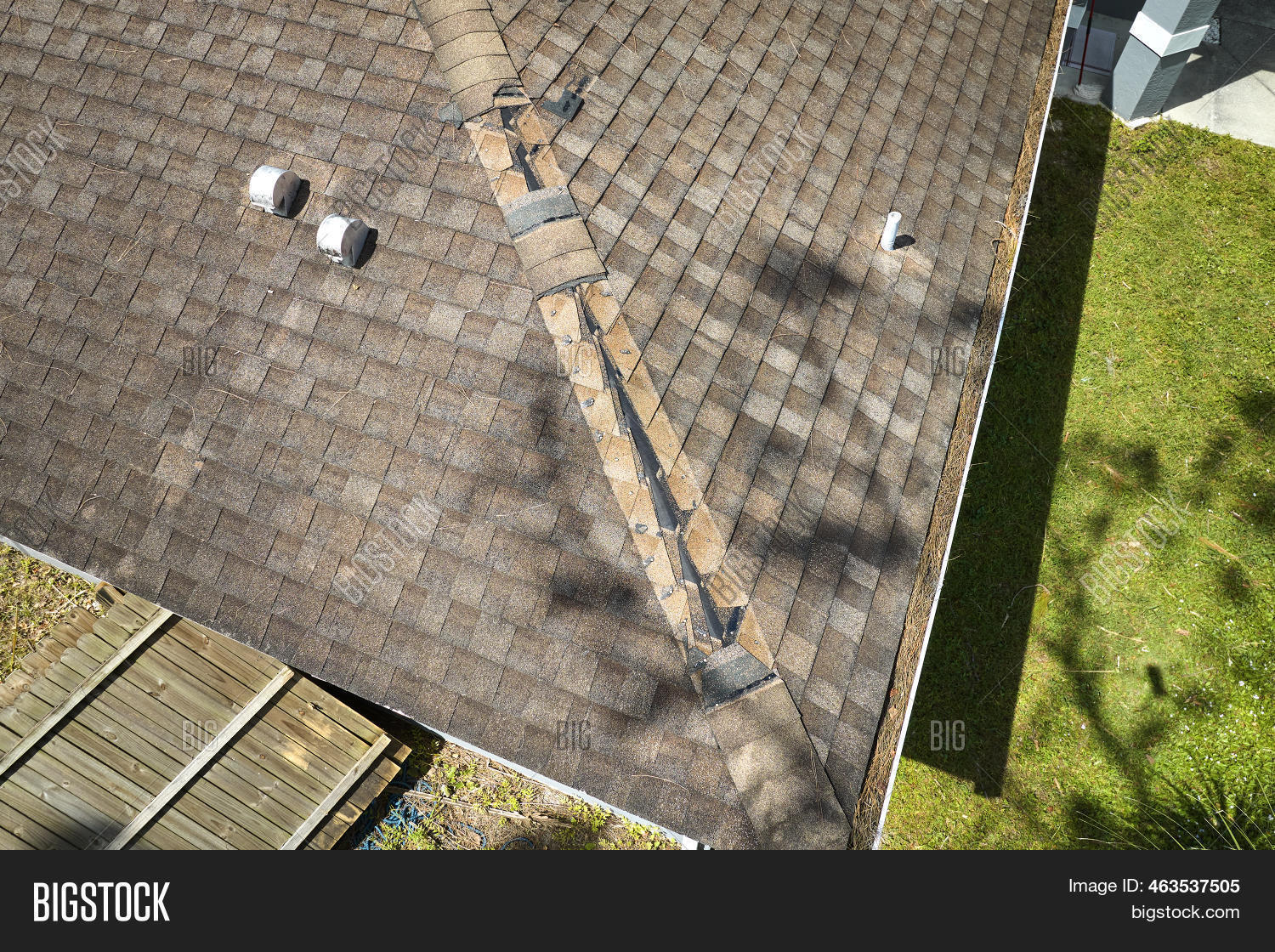 Wind Damaged House Image & Photo (Free Trial) | Bigstock