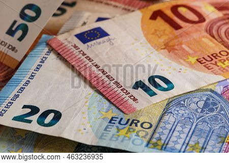 10 Euro Currency