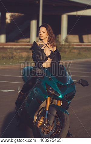Full Body Sensual Image & Photo (Free Trial) | Bigstock