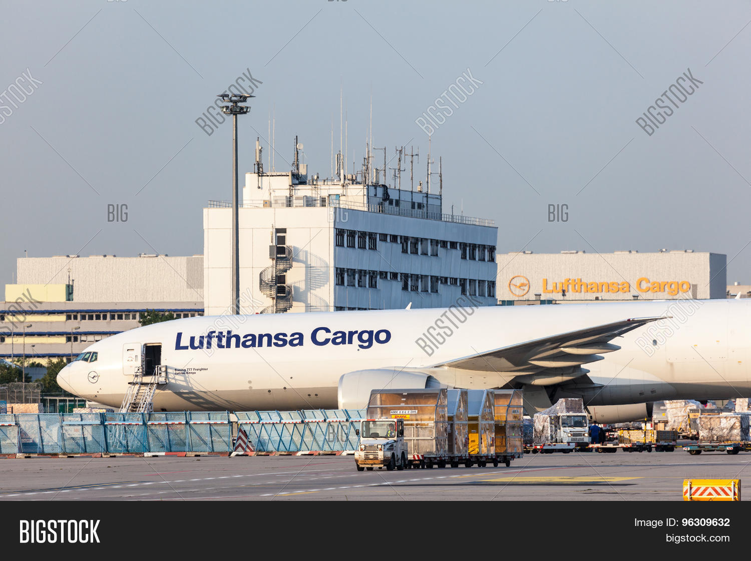 Boeing 777 Freighter Image & Photo (Free Trial) | Bigstock