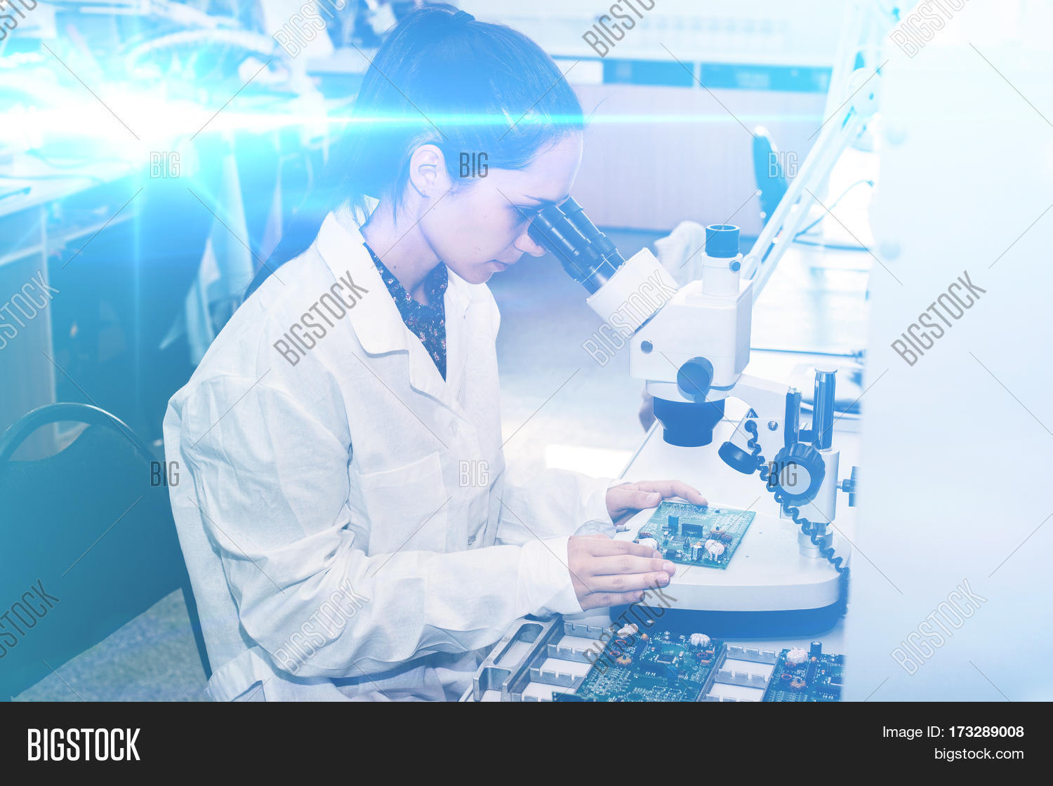 Computer Expert Image & Photo (Free Trial) | Bigstock