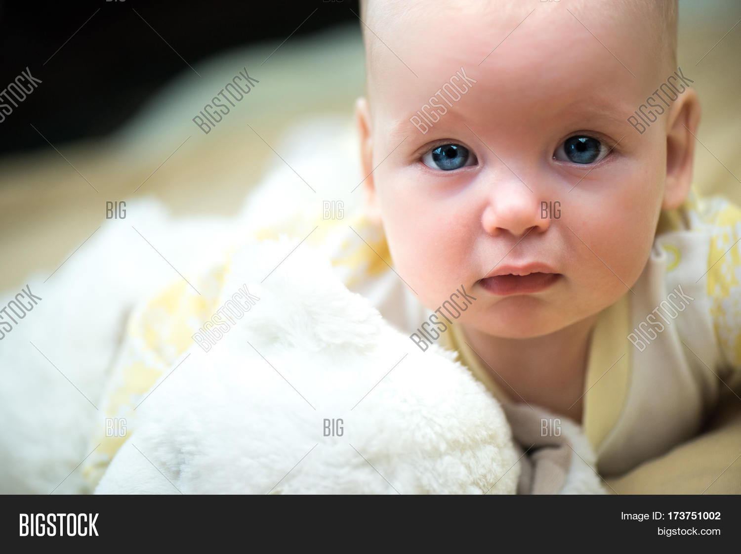 Sad Little Baby Girl Image & Photo (Free Trial) | Bigstock
