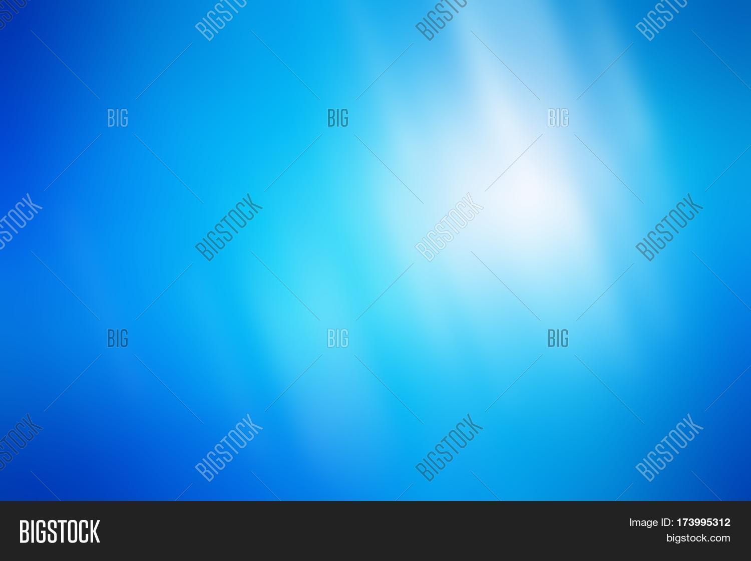 Imagen y foto Light Blue Gradient (prueba gratis) | Bigstock