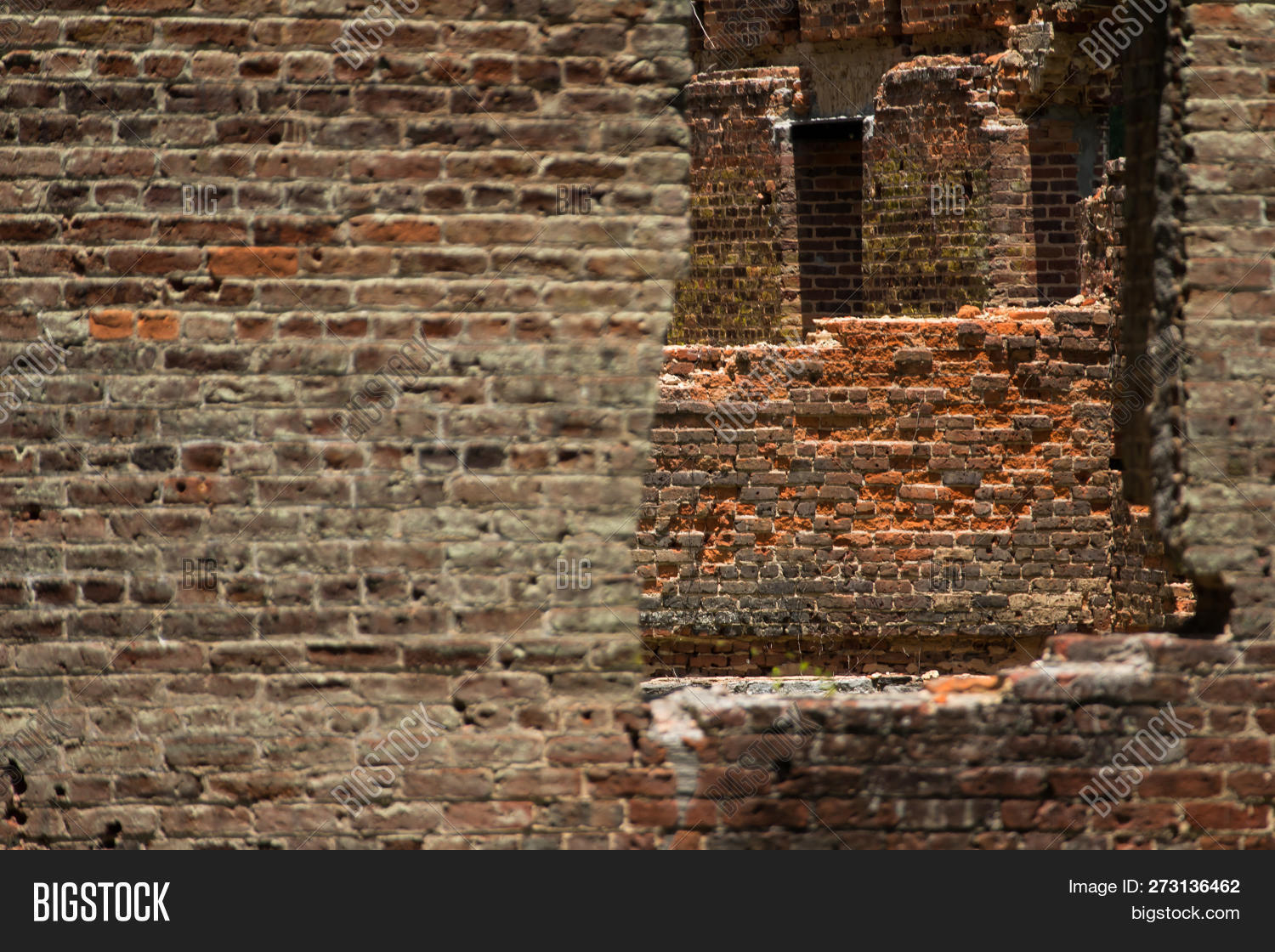 Overlapping Brick Image & Photo (Free Trial) | Bigstock