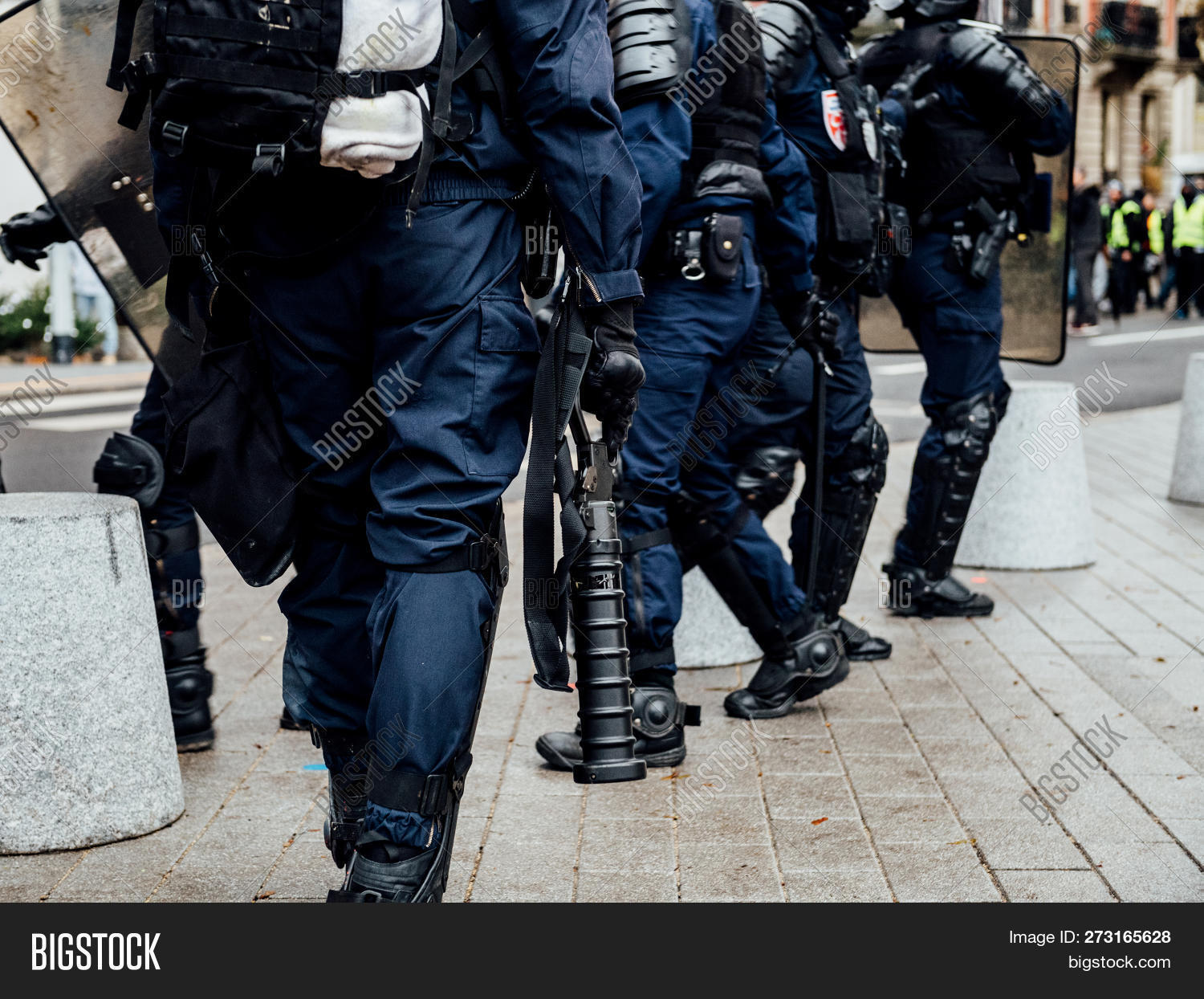 Rear View Police Image & Photo (Free Trial) | Bigstock