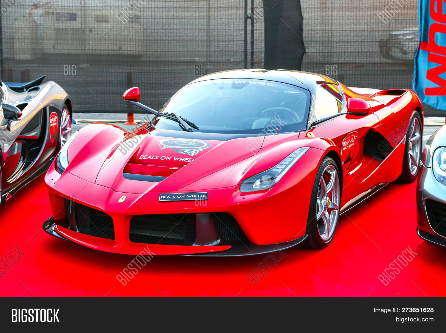 Dubai, Uae - November Image & Photo (Free Trial) | Bigstock