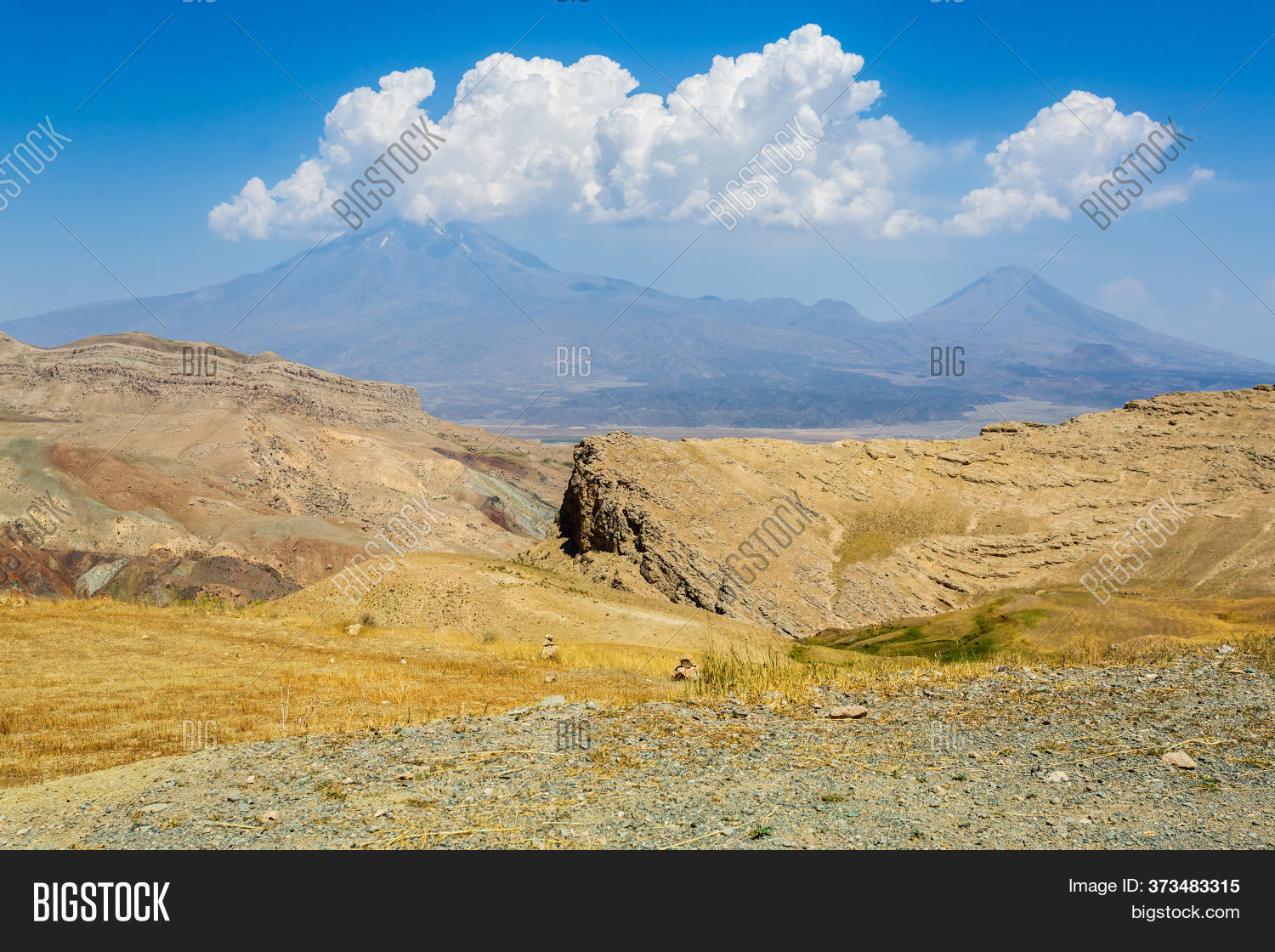 Greater Ararat Little Image & Photo (Free Trial) | Bigstock