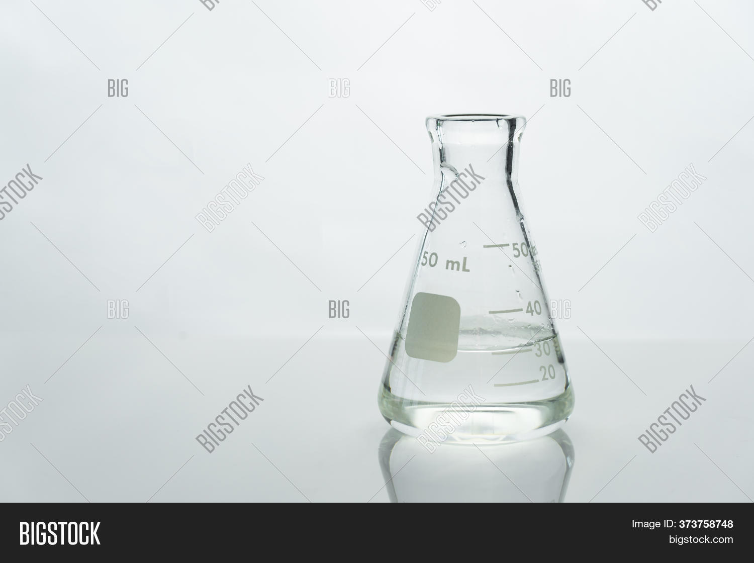 Single Science Glass Image & Photo (Free Trial) | Bigstock