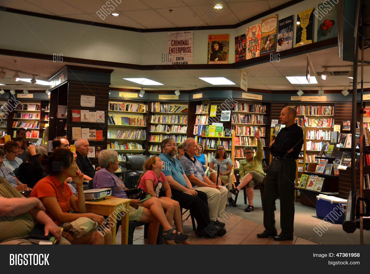 Imagen y foto Jim Ottaviani En (prueba gratis) | Bigstock