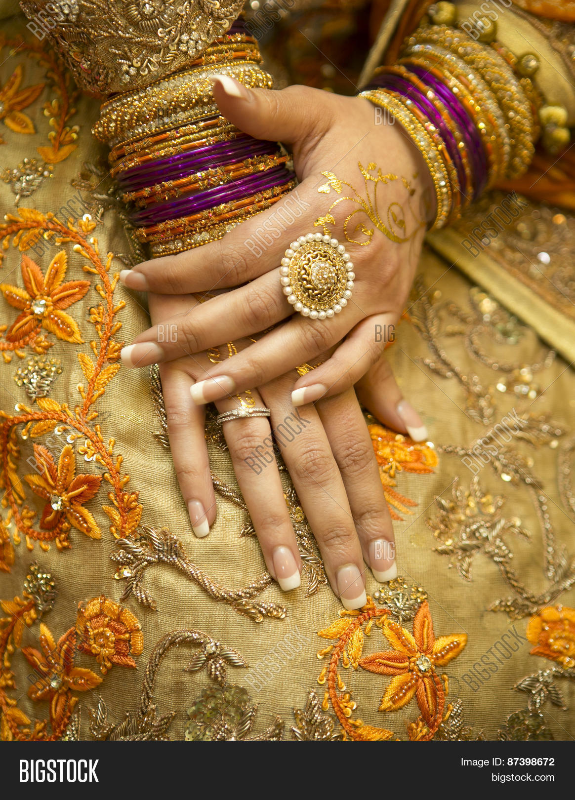 Indian Bride Hands Image & Photo (Free Trial) | Bigstock