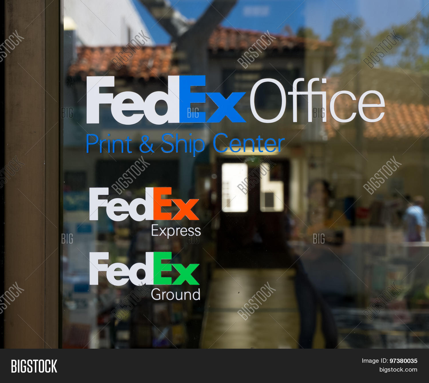 Fedex Store Sign Image & Photo (Free Trial) | Bigstock