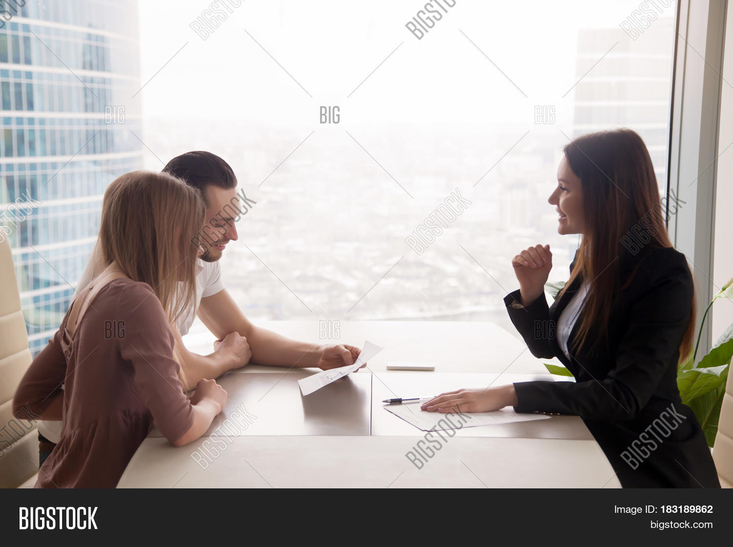 Side View Realtor Image & Photo (Free Trial) | Bigstock