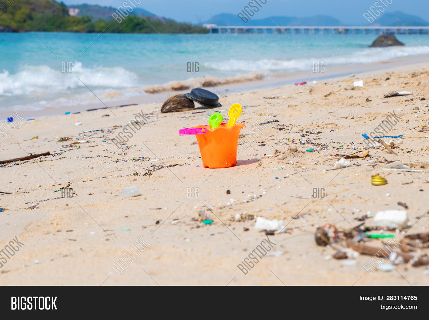 Dirty Beaches.caused Image & Photo (Free Trial) | Bigstock