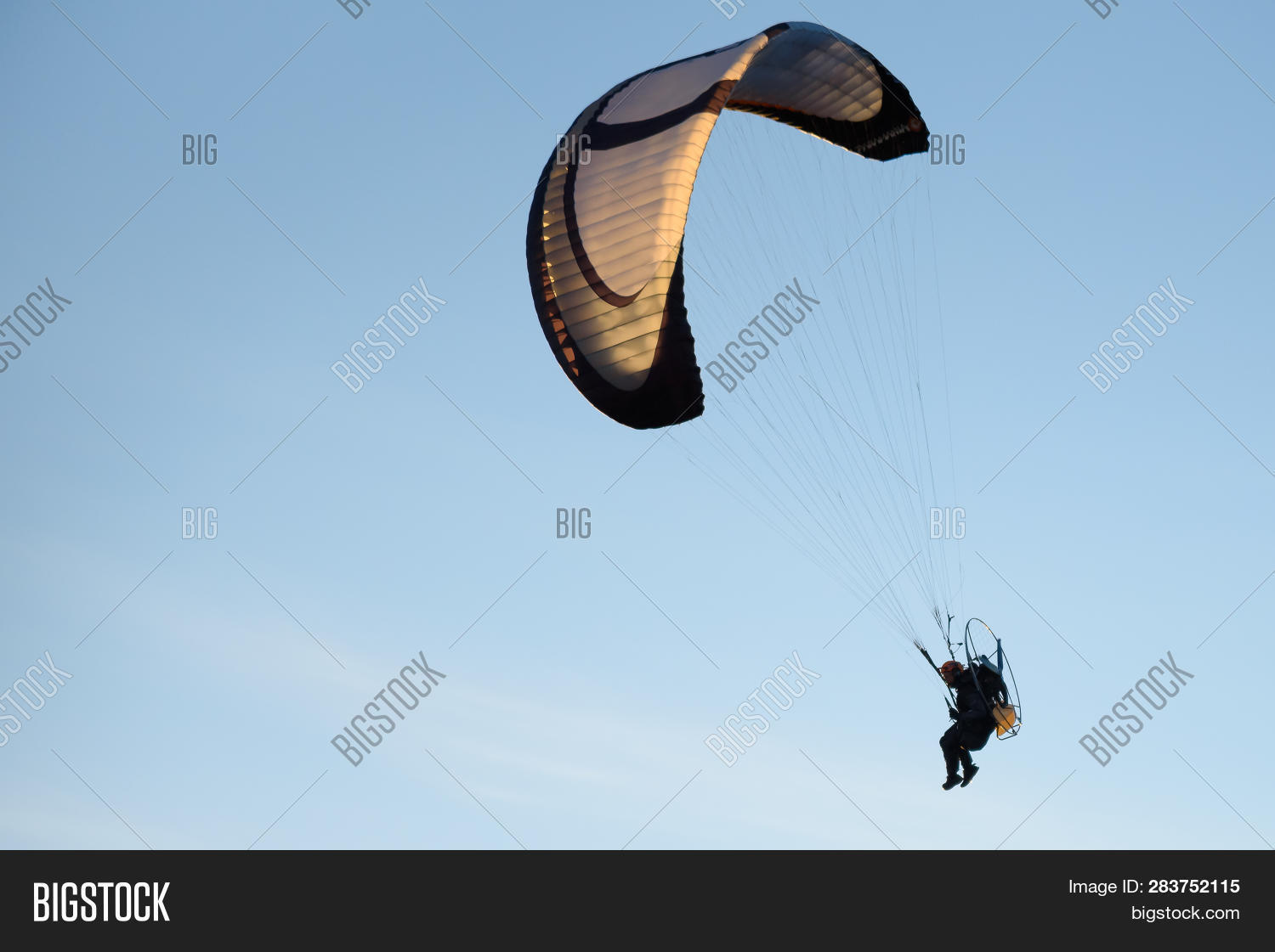 Paraglider Fly Image & Photo (Free Trial) | Bigstock
