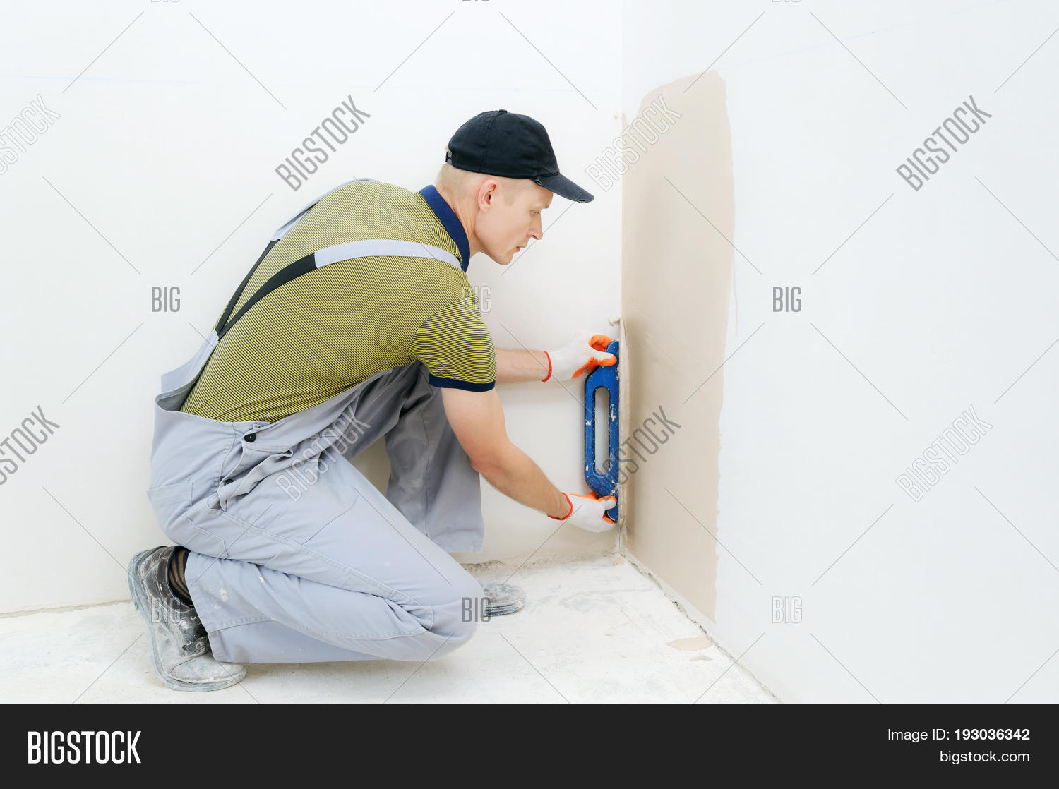 Worker Plastering Wall Image & Photo (Free Trial) | Bigstock