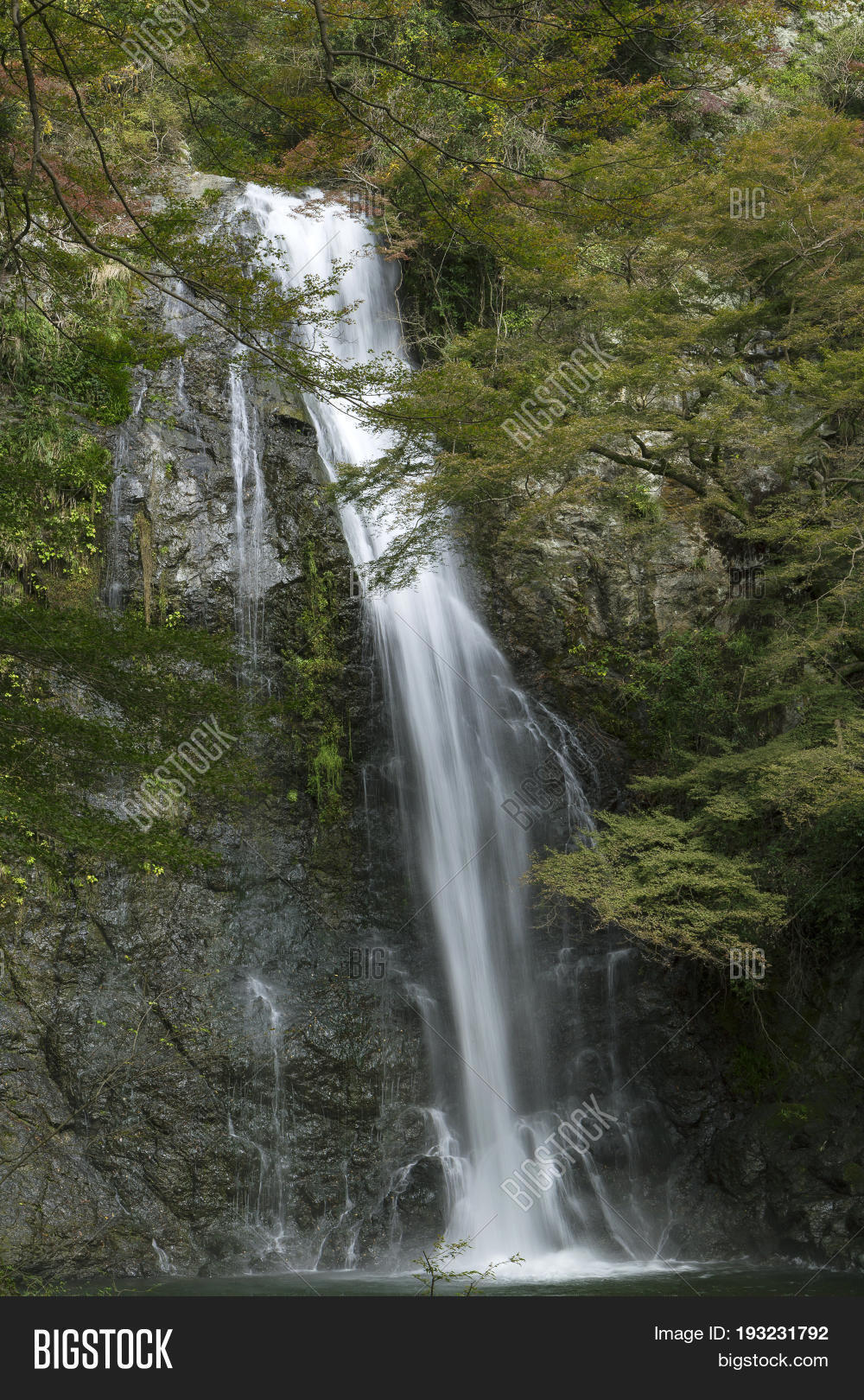 Mino Waterfall Autumn Image & Photo (Free Trial) | Bigstock