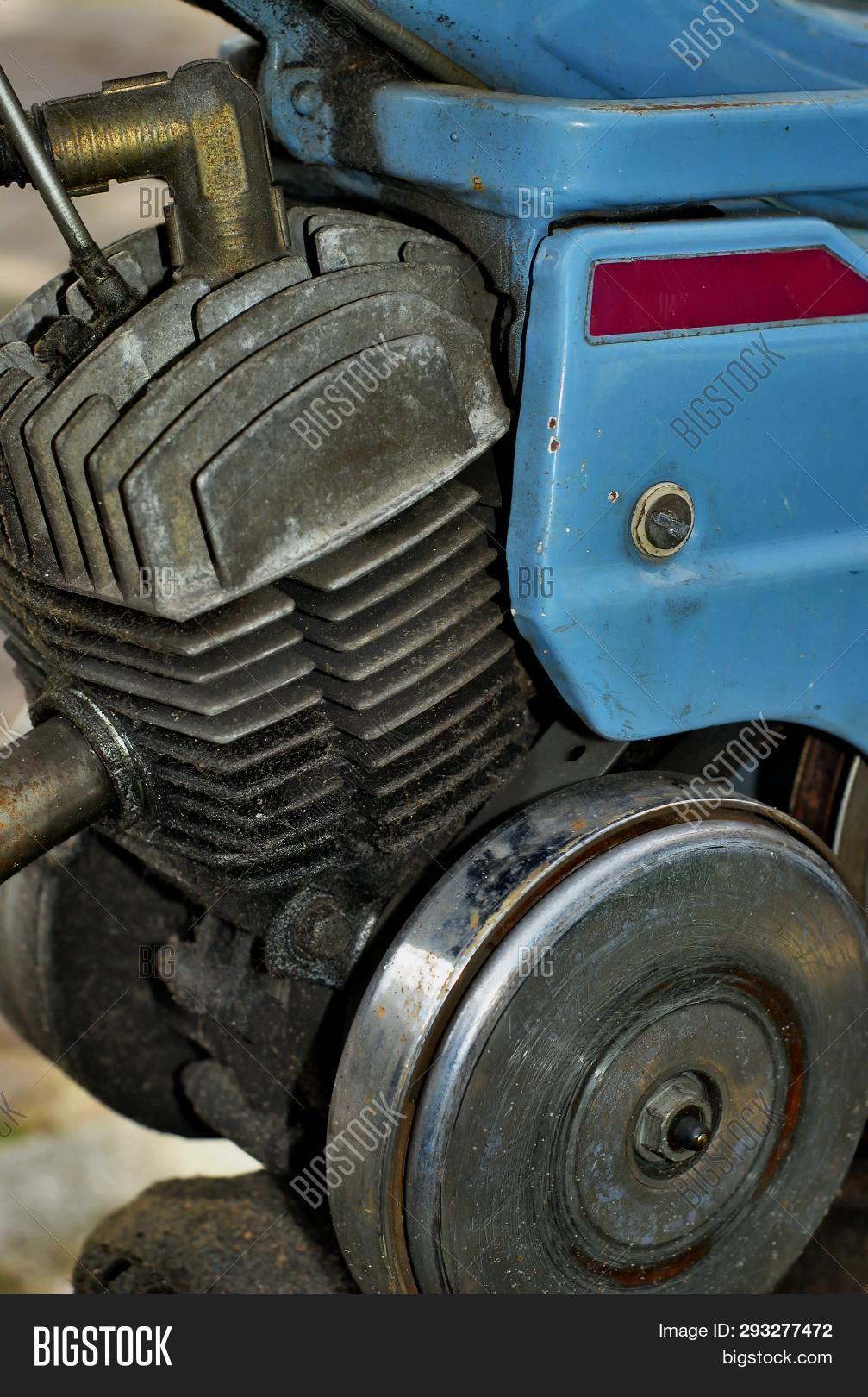Old Two Stroke Engine Image & Photo (Free Trial) | Bigstock