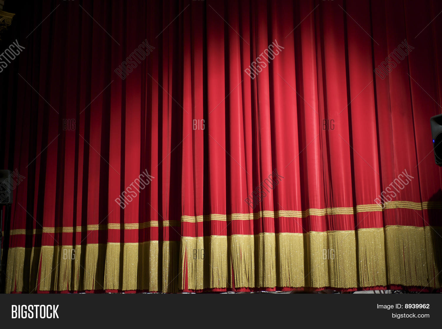 Closed Red Curtain Image & Photo (Free Trial) | Bigstock