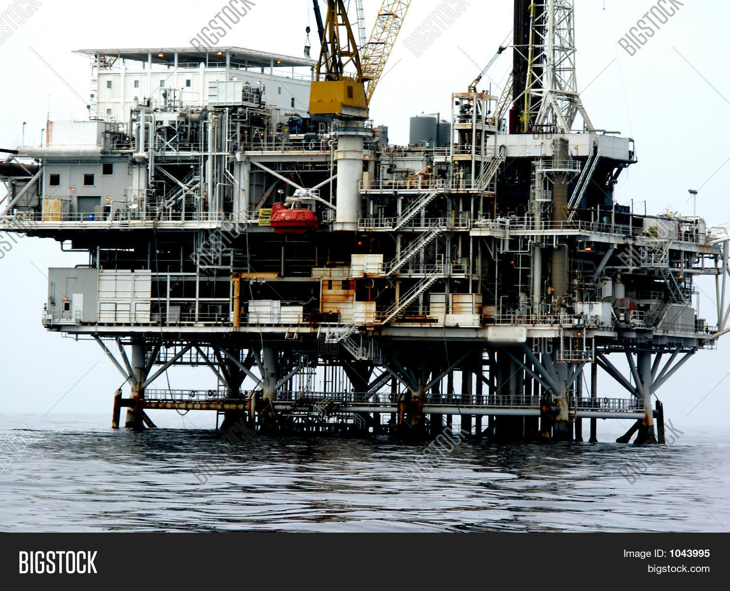 Offshore Oil Platform Image & Photo (Free Trial) | Bigstock