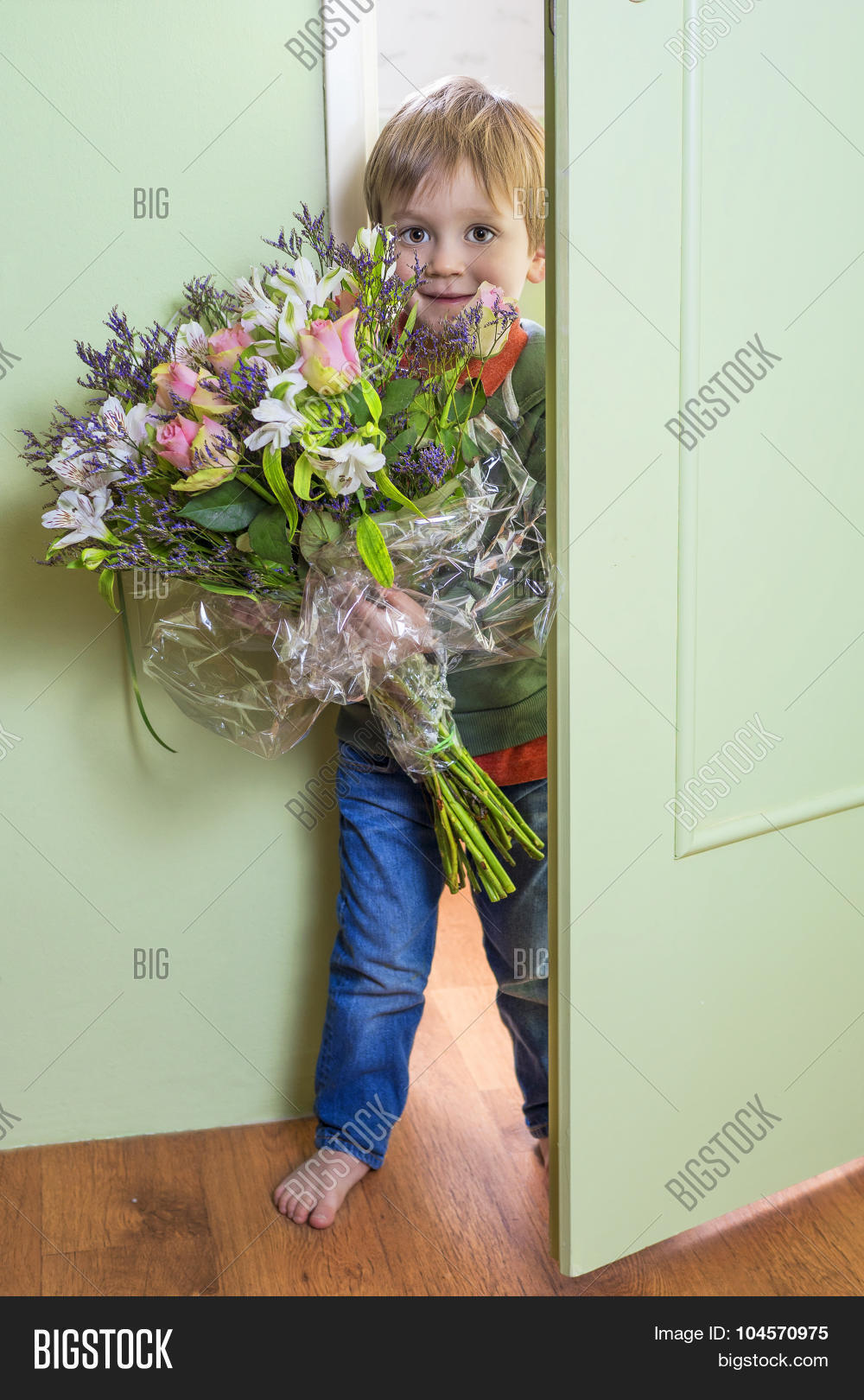 Surprise Image & Photo (Free Trial) | Bigstock