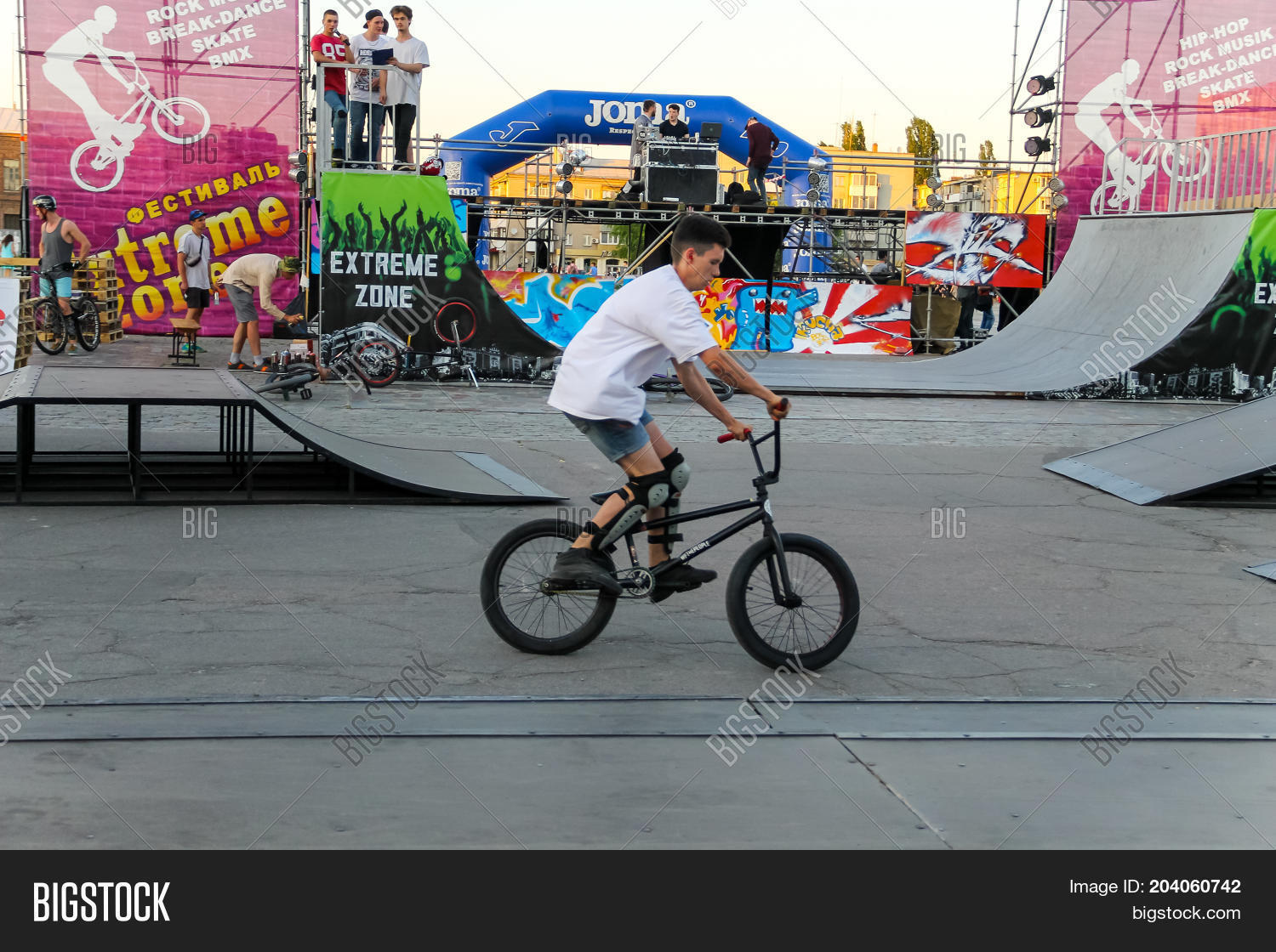 Extreme Bmx Rider Image & Photo (Free Trial) | Bigstock