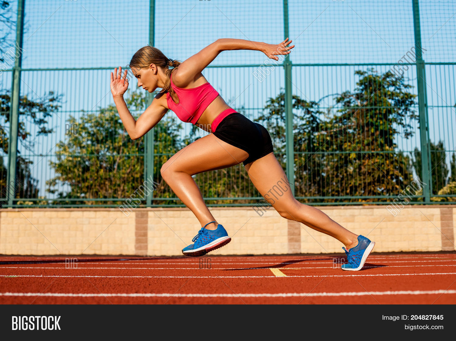 Runner Sprinting Image & Photo (Free Trial) | Bigstock