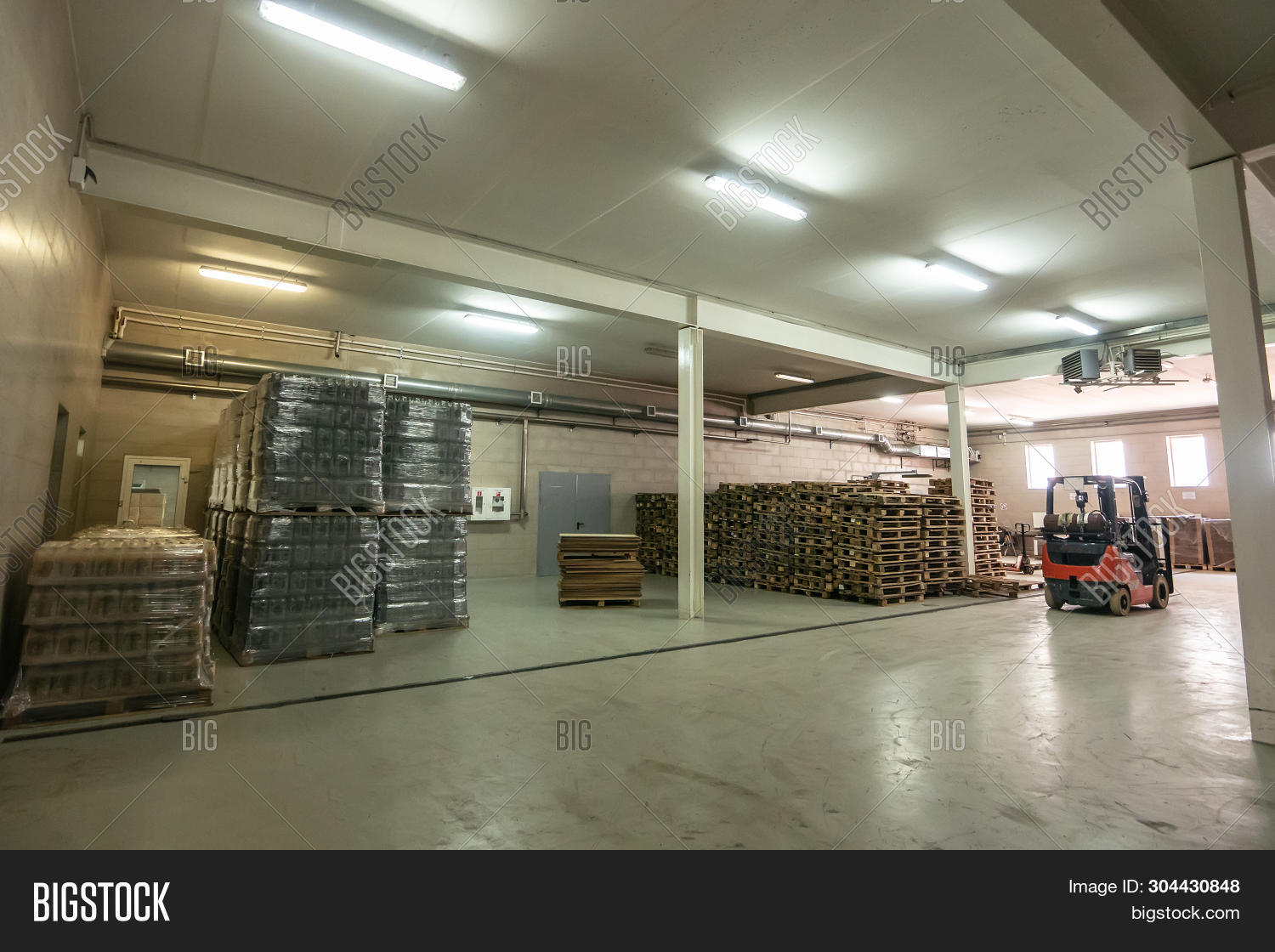 Modern Warehouse Image & Photo (Free Trial) | Bigstock