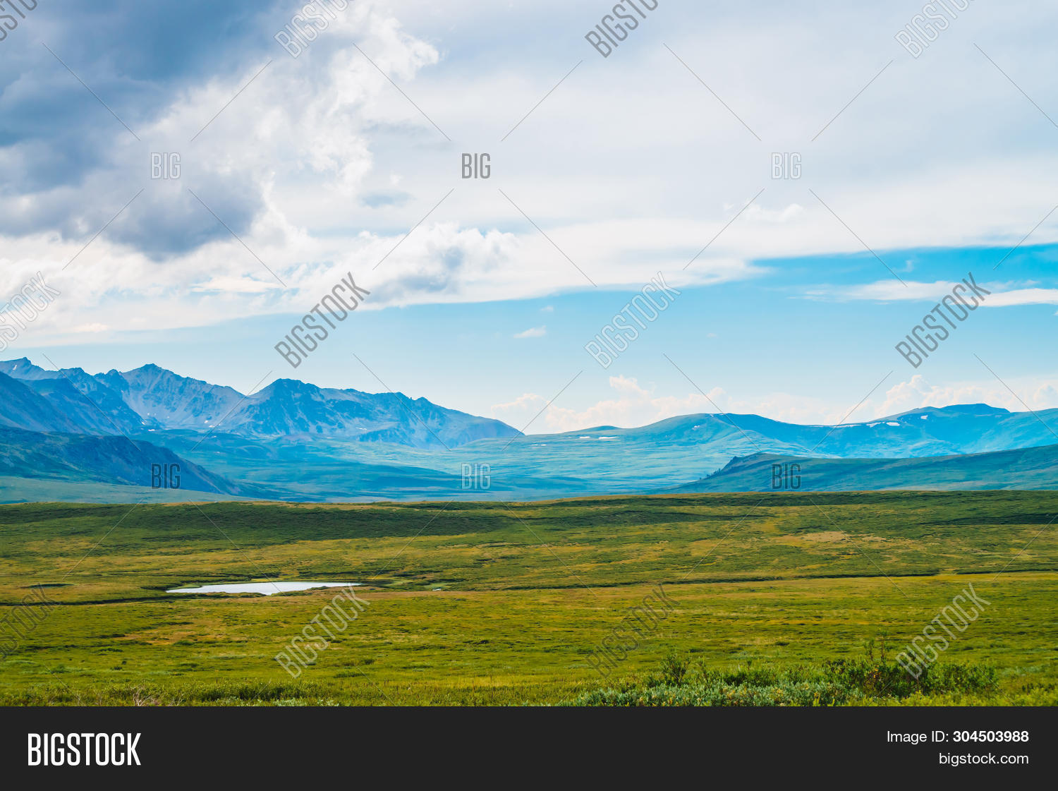 Huge Mountain Range Image & Photo (Free Trial) | Bigstock