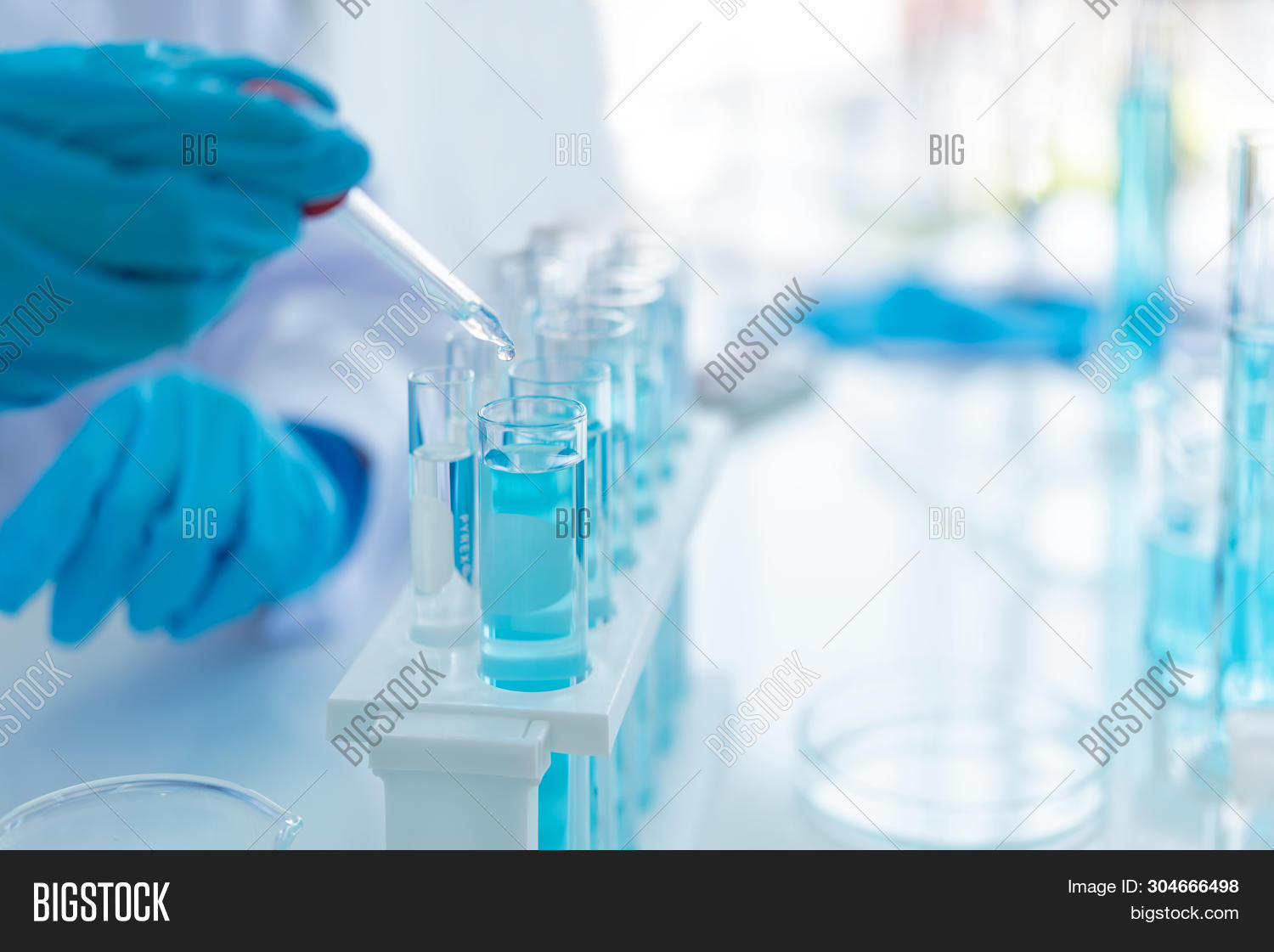 Scientists Analyzing Image & Photo (Free Trial) | Bigstock