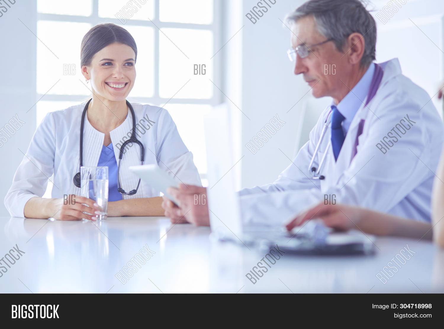 Doctors Consulting Image & Photo (Free Trial) | Bigstock