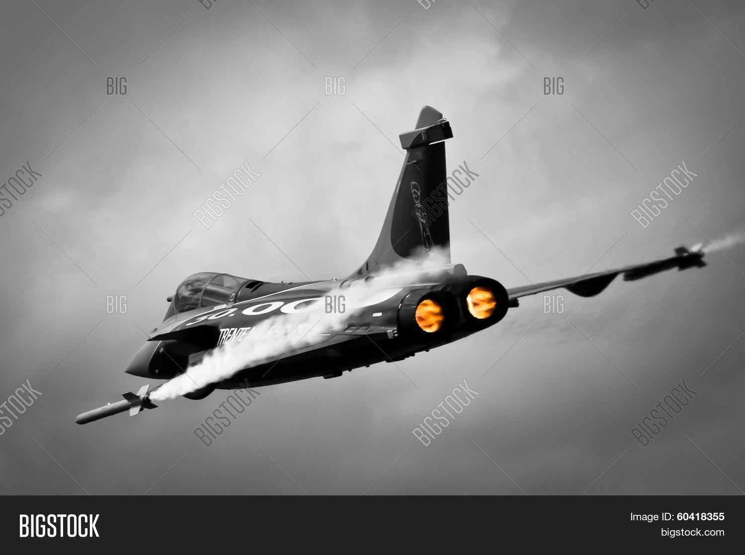 Dassault Rafale Image & Photo (Free Trial) | Bigstock