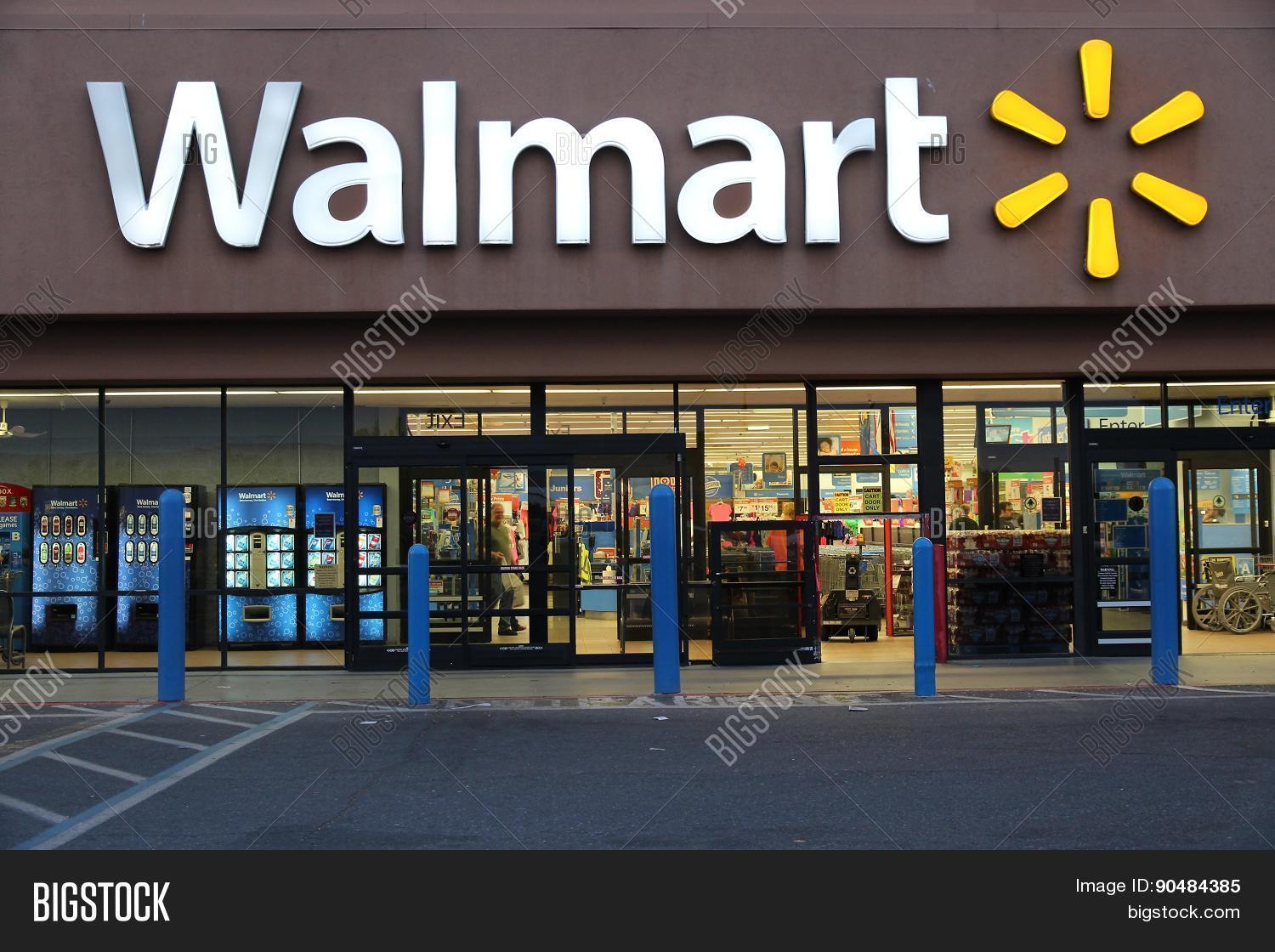 Walmart California Image & Photo (Free Trial) | Bigstock