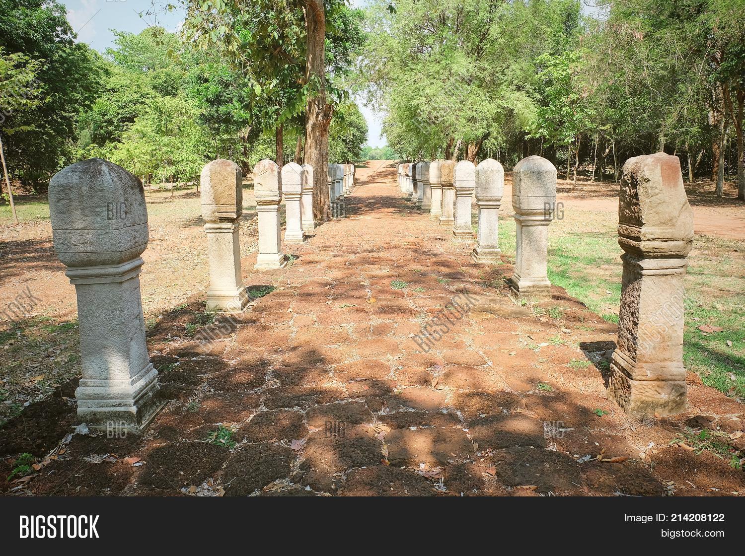 Wide Path Red Laterite Image & Photo (Free Trial) | Bigstock