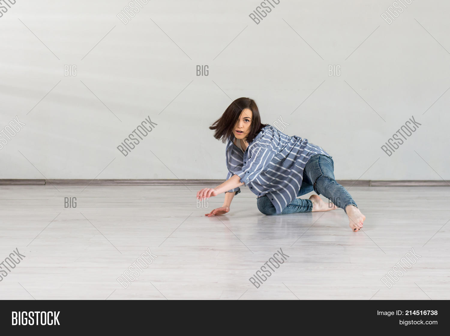 Girl Dynamic Dance Image & Photo (Free Trial) | Bigstock