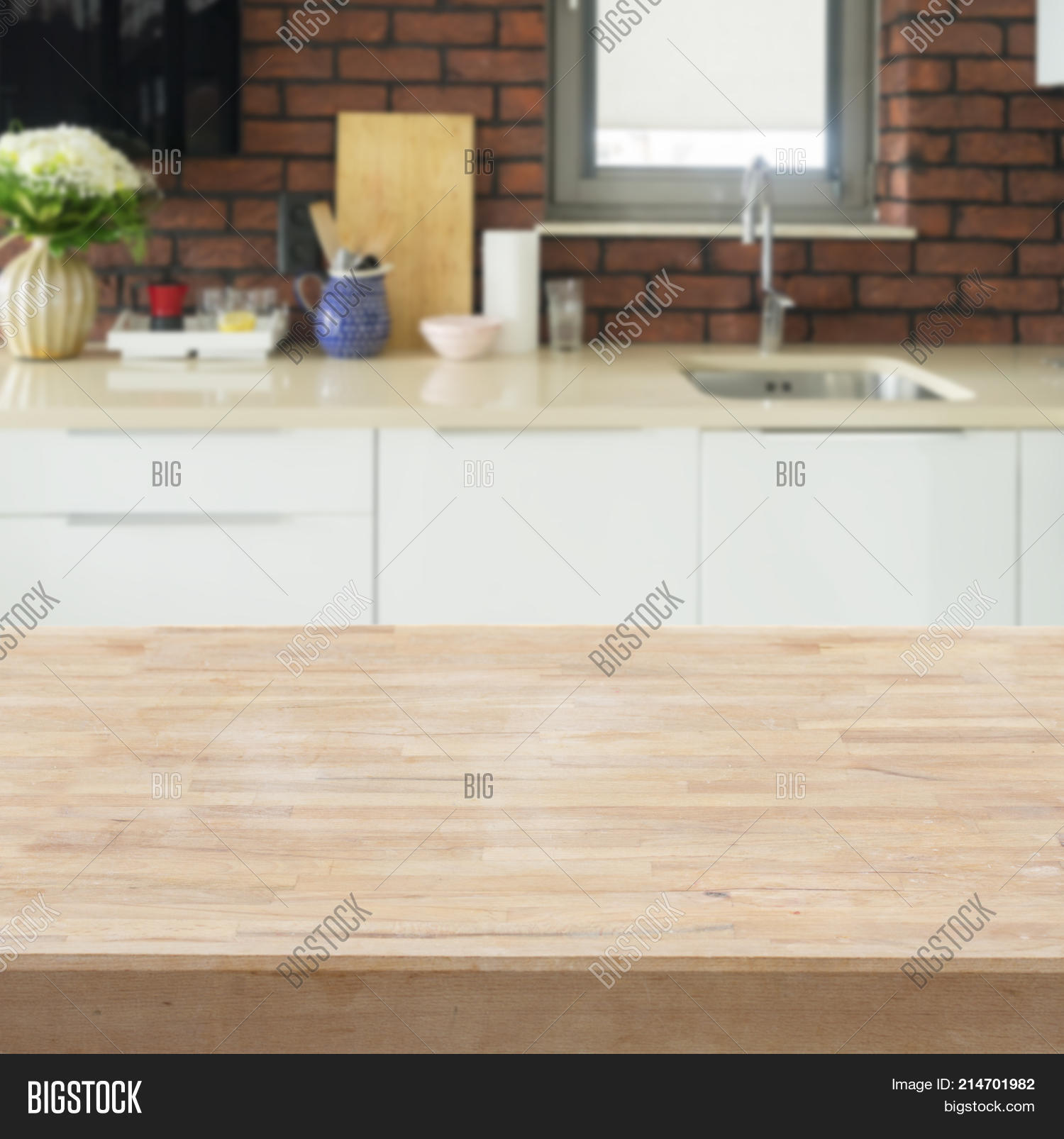 Empty Kitchen Wooden Image & Photo (Free Trial) | Bigstock