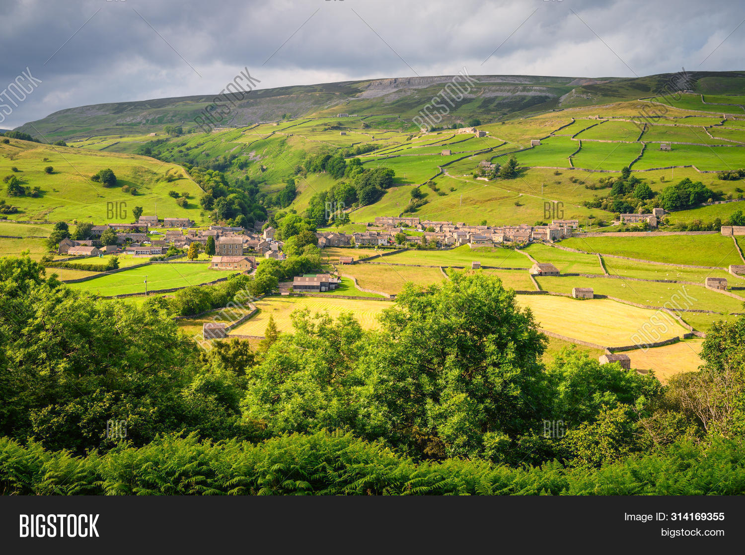 Gunnerside Village Image & Photo (Free Trial) | Bigstock
