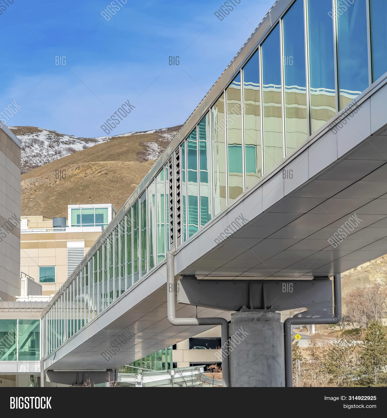 Frame Skybridge Image & Photo (Free Trial) | Bigstock