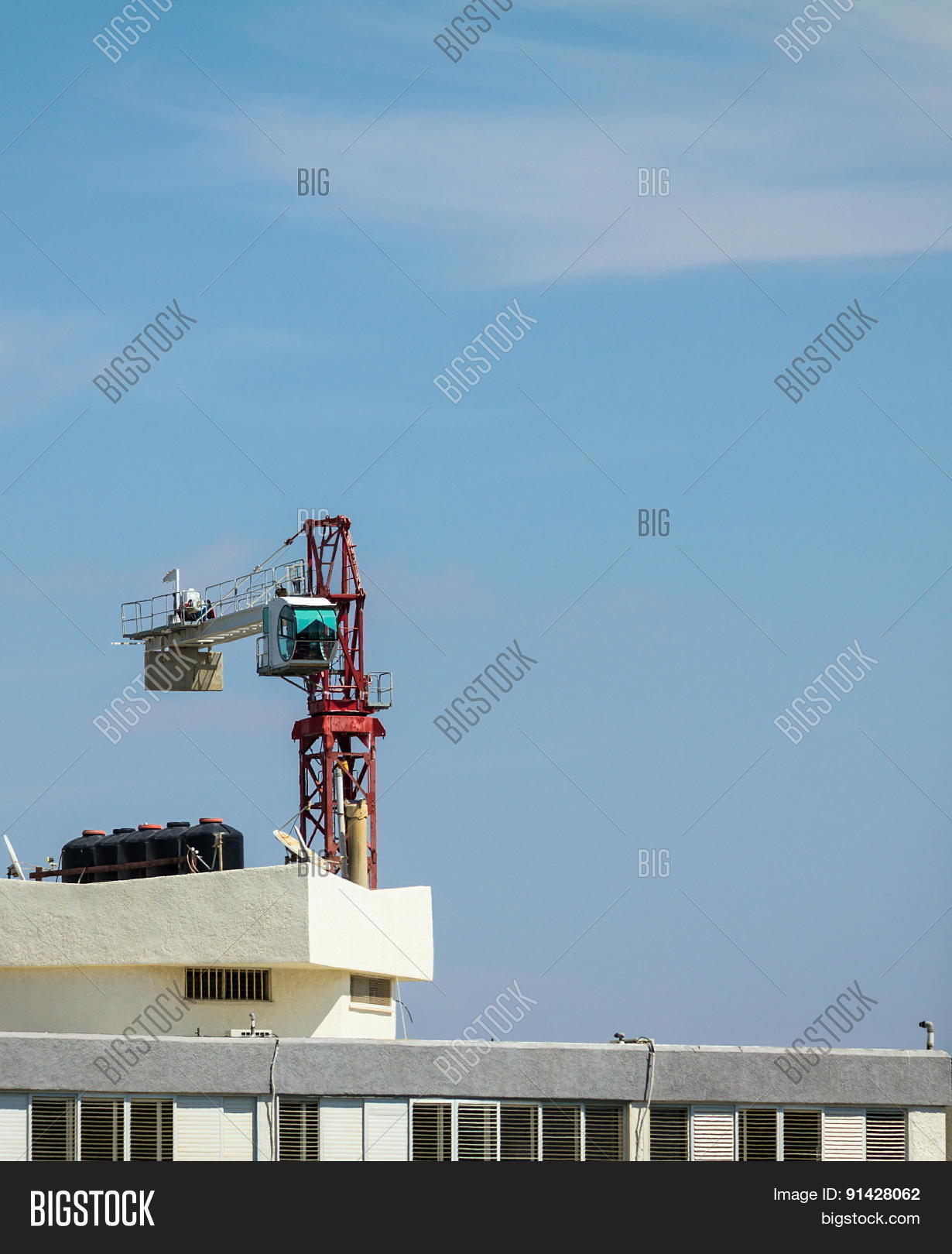 Setting Tower Crane Image & Photo (Free Trial) | Bigstock