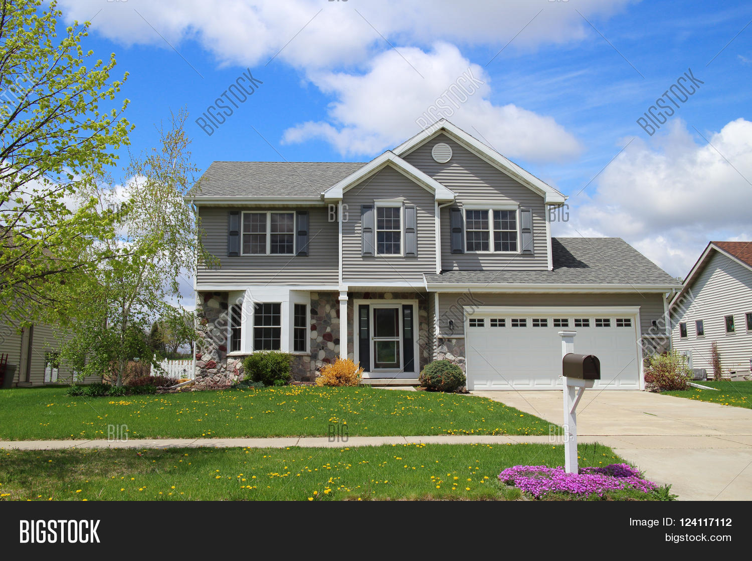 Modern Style Suburban Home Image & Photo | Bigstock