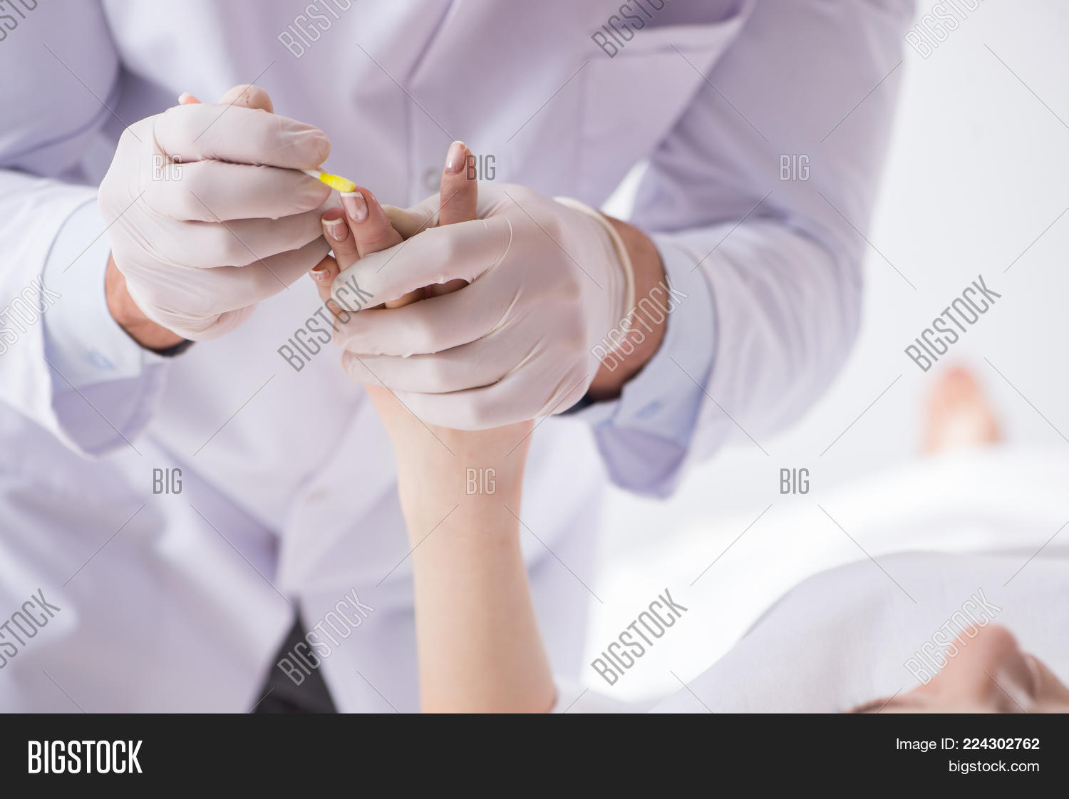 Police Coroner Image & Photo (Free Trial) | Bigstock